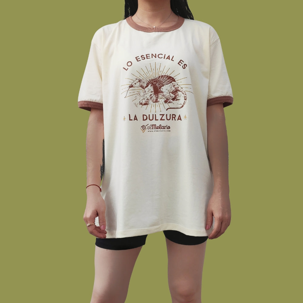Camiseta LO ESENCIAL – El Melario